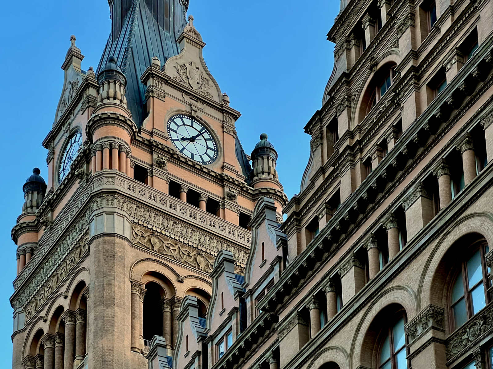 Road trip – Clocks of Milwaukee | Minnesota Clocks & Watches